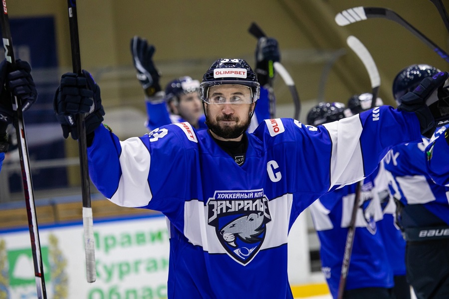 Всероссийская хоккейная лига - Реабилитация «Металлурга» и ураган в ...