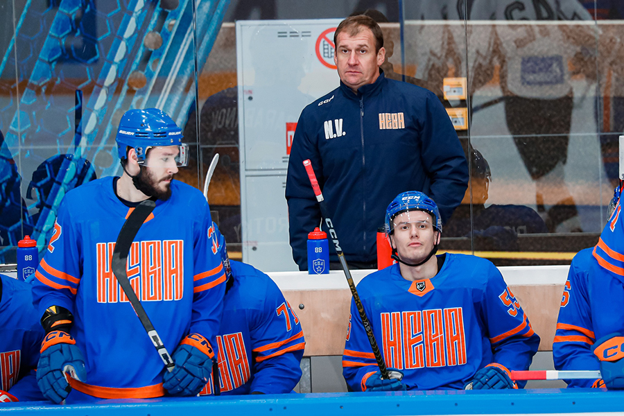 Всероссийская хоккейная лига - Николай Воеводин: считаю, что мы ...